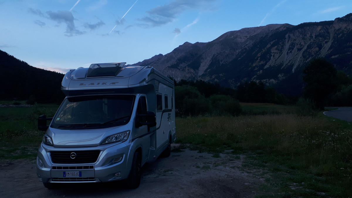 A magnificent motorhome drive through the French Alps, Briançon to Italy